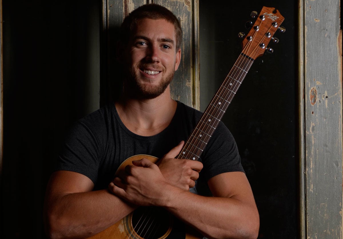 Tom-Richardson-PRESS-PORTRAITslider- – The Echo