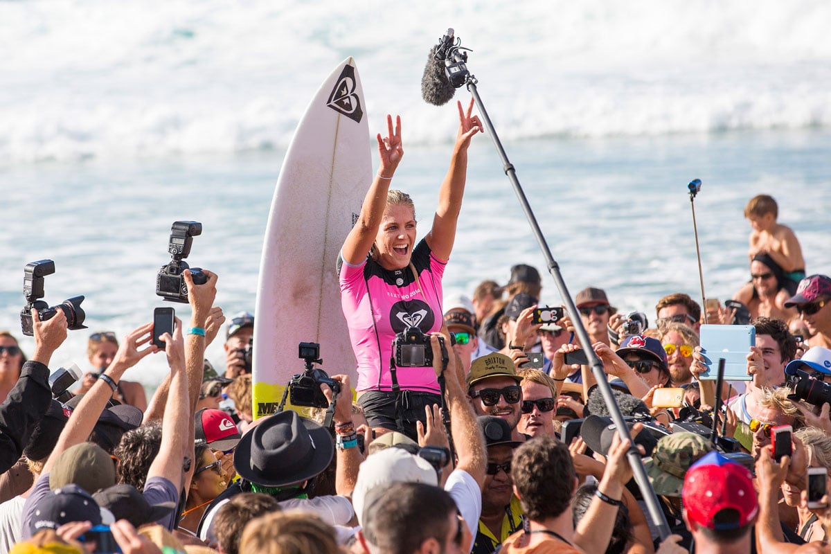 Stephanie Gilmore wins 2014 Roxy Pro Gold Coast at Snapper Rocks