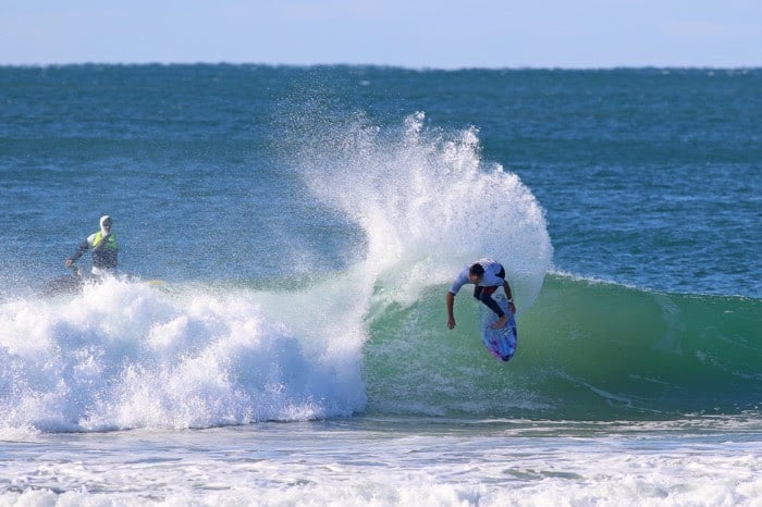 Byron and Caba score wins at Yamba Surfing Festival – The Echo