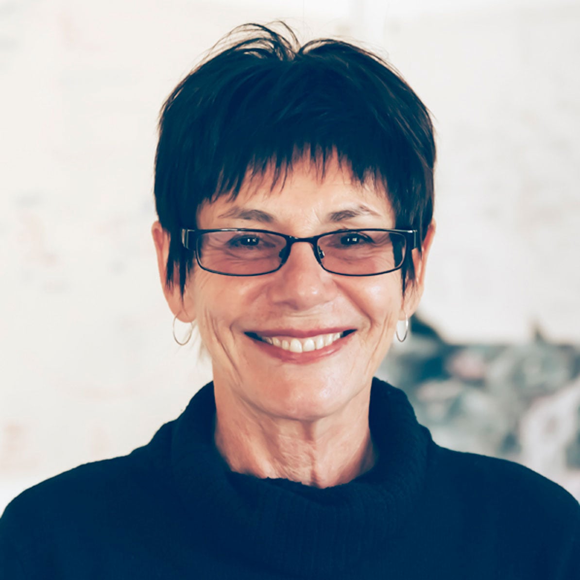 Kim Mahood immerses herself in the life of a small community – The Echo