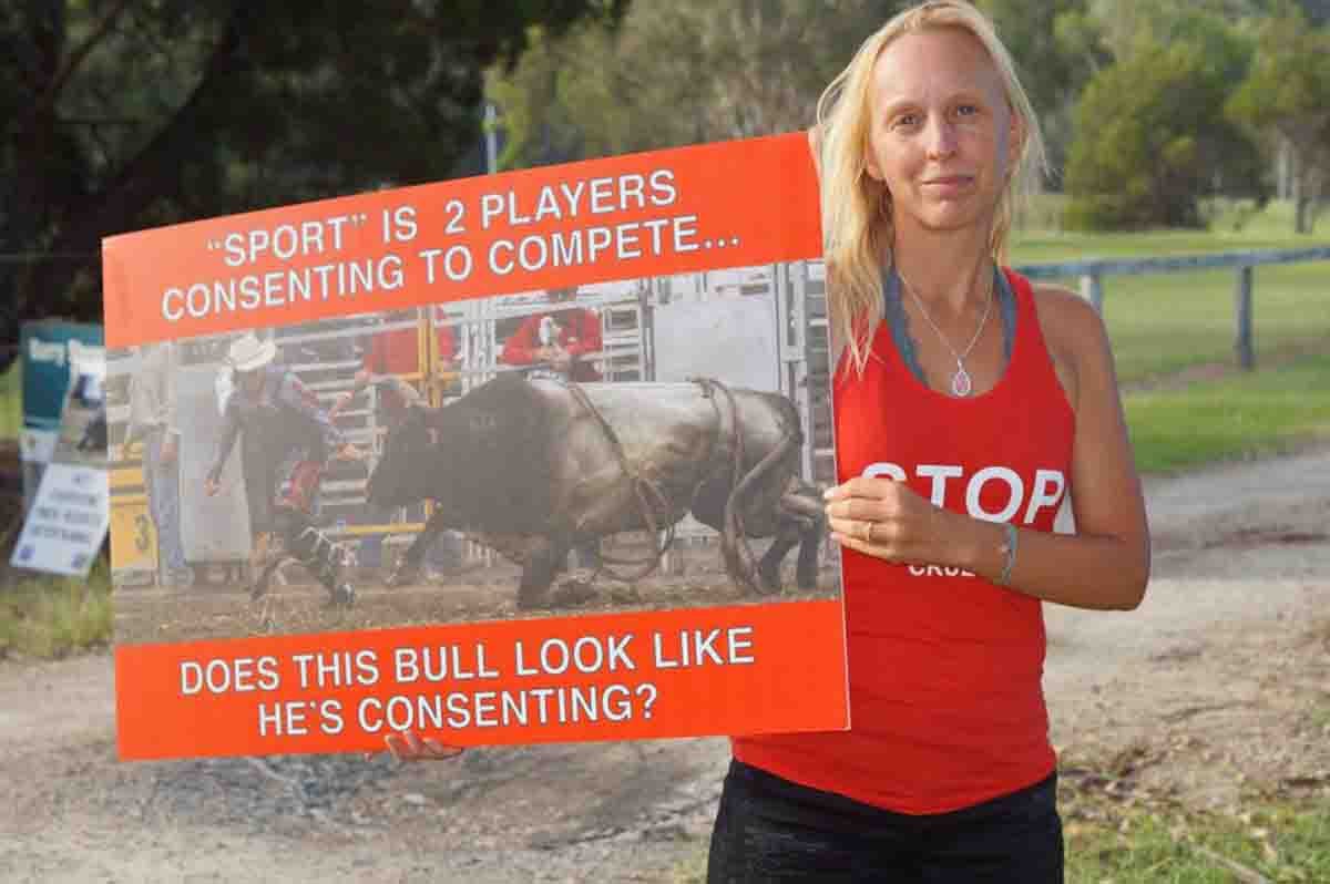 Animal activists plan to peacefully protest rodeo – The Echo