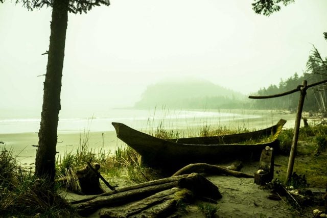 A legacy of cedar: The Haida Canoe – The Echo