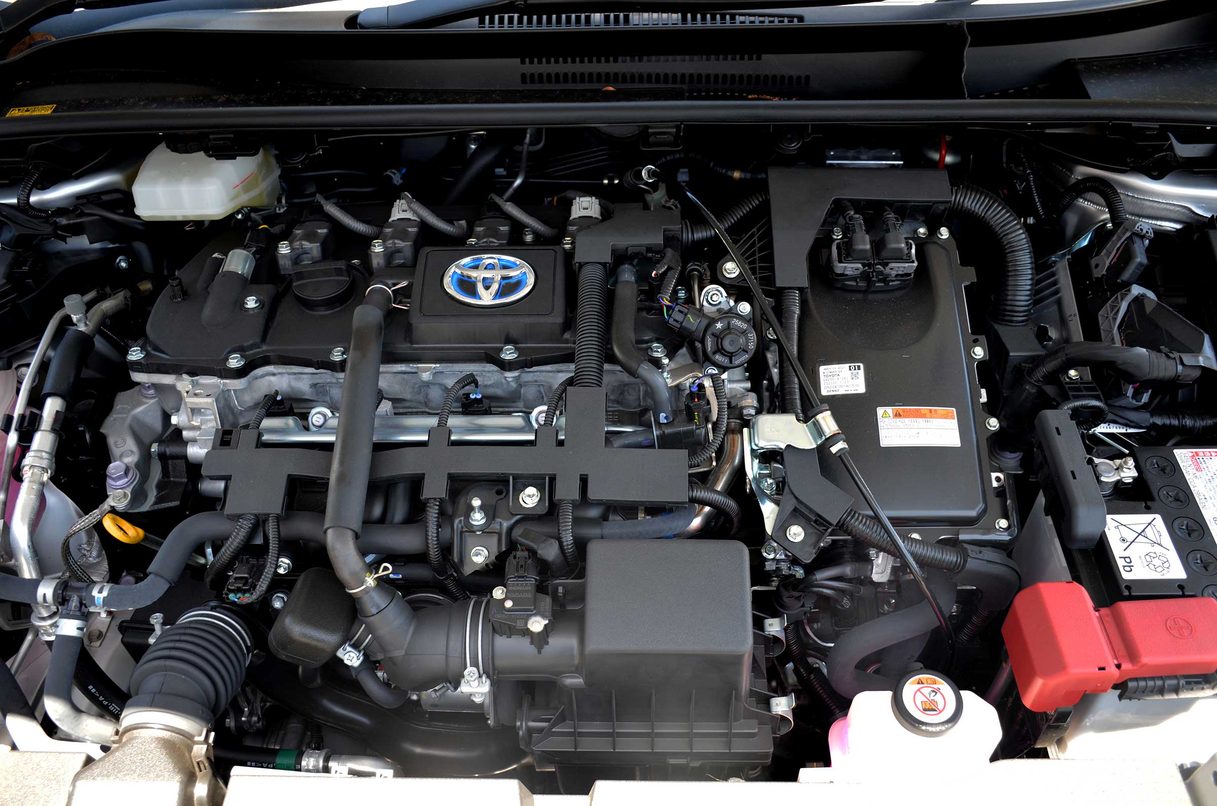 Under-the-bonnet-of-a-Toyota-Corolla-Hybrid – The Echo