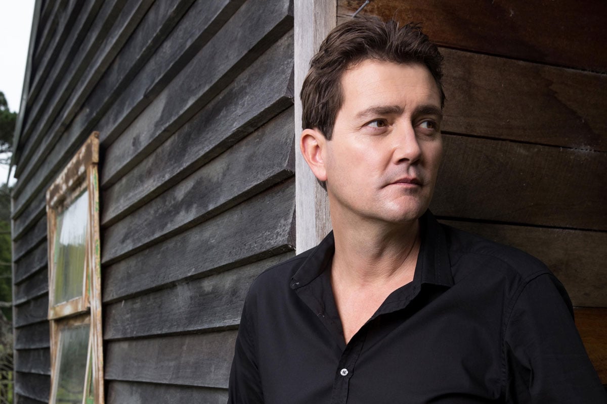 Adam Harvey to headline Carols in the Heart – The Echo