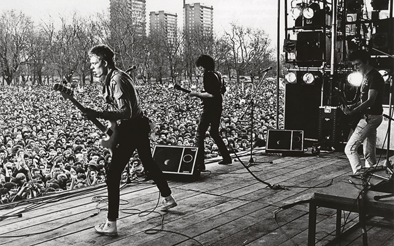 white-riot – The Echo