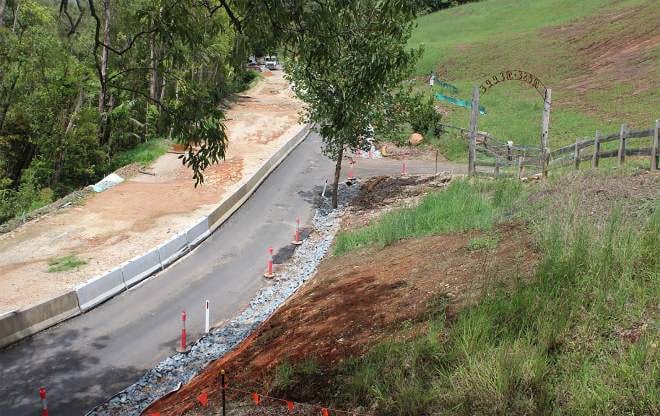 Tyalgum Road landslip barriers closed due to heavy rain – The Echo