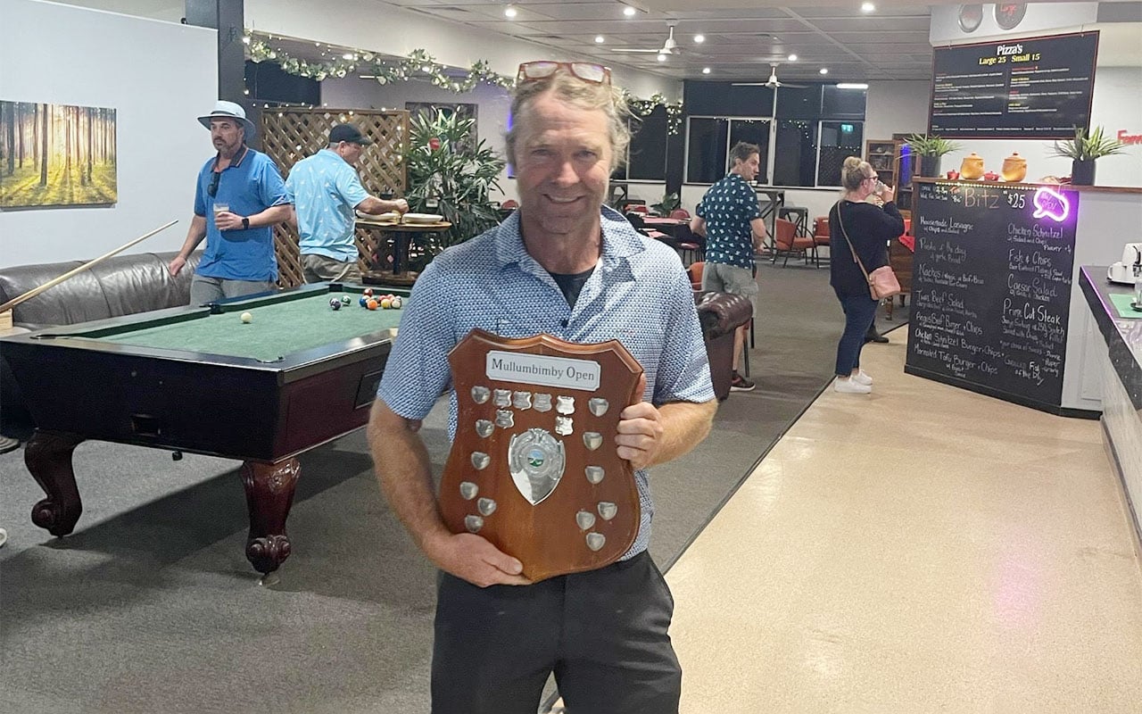 Adam Bullock tops golf open – The Echo