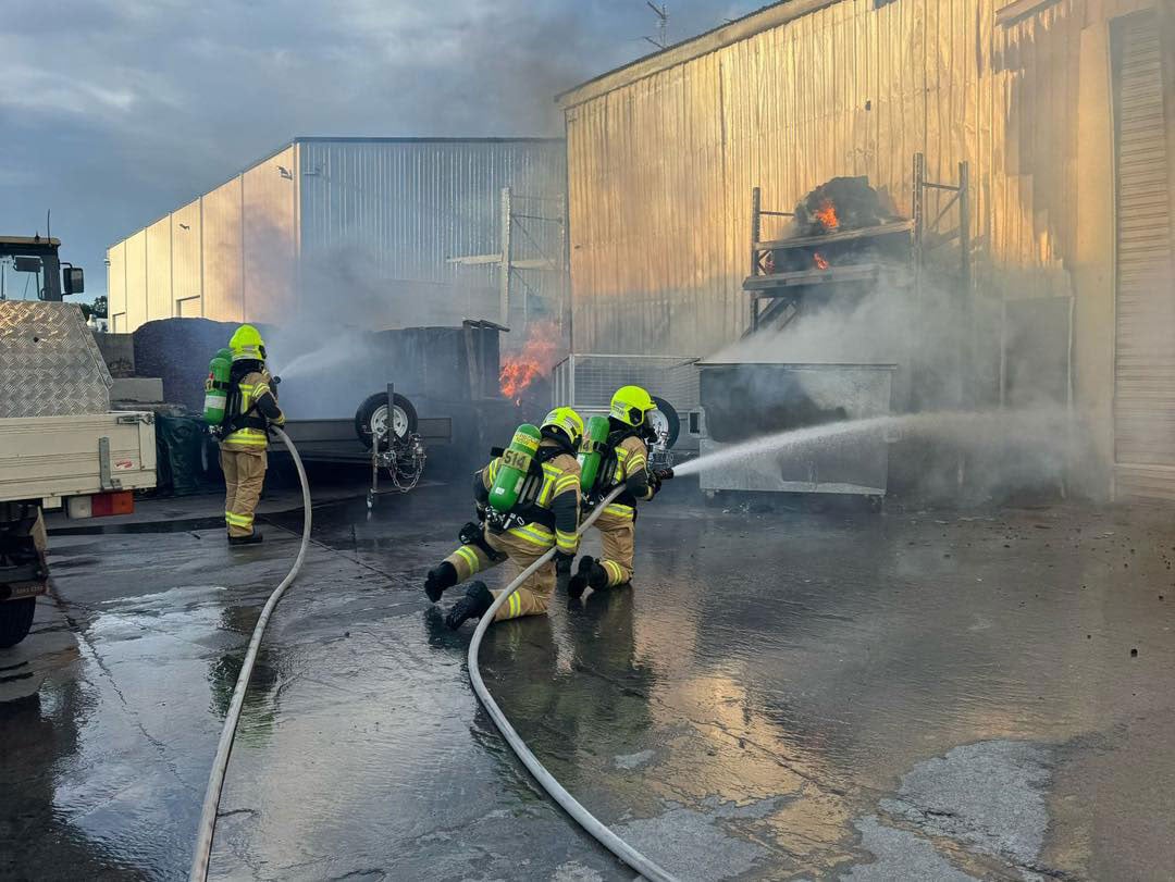 Over 100 firefighters help extinguish fire at Chinderah – The Echo