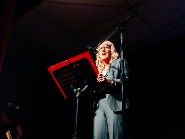 Mel-Bampton- – The Echo