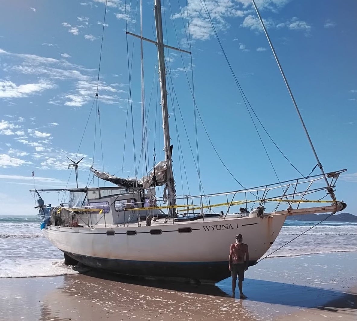 D-Day for stranded Byron skipper of beached yacht – The Echo